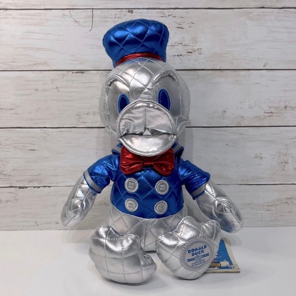 Disney | Toys | Nwt Disneys Donald Duck 85th Anniversary Metallic 5 ...